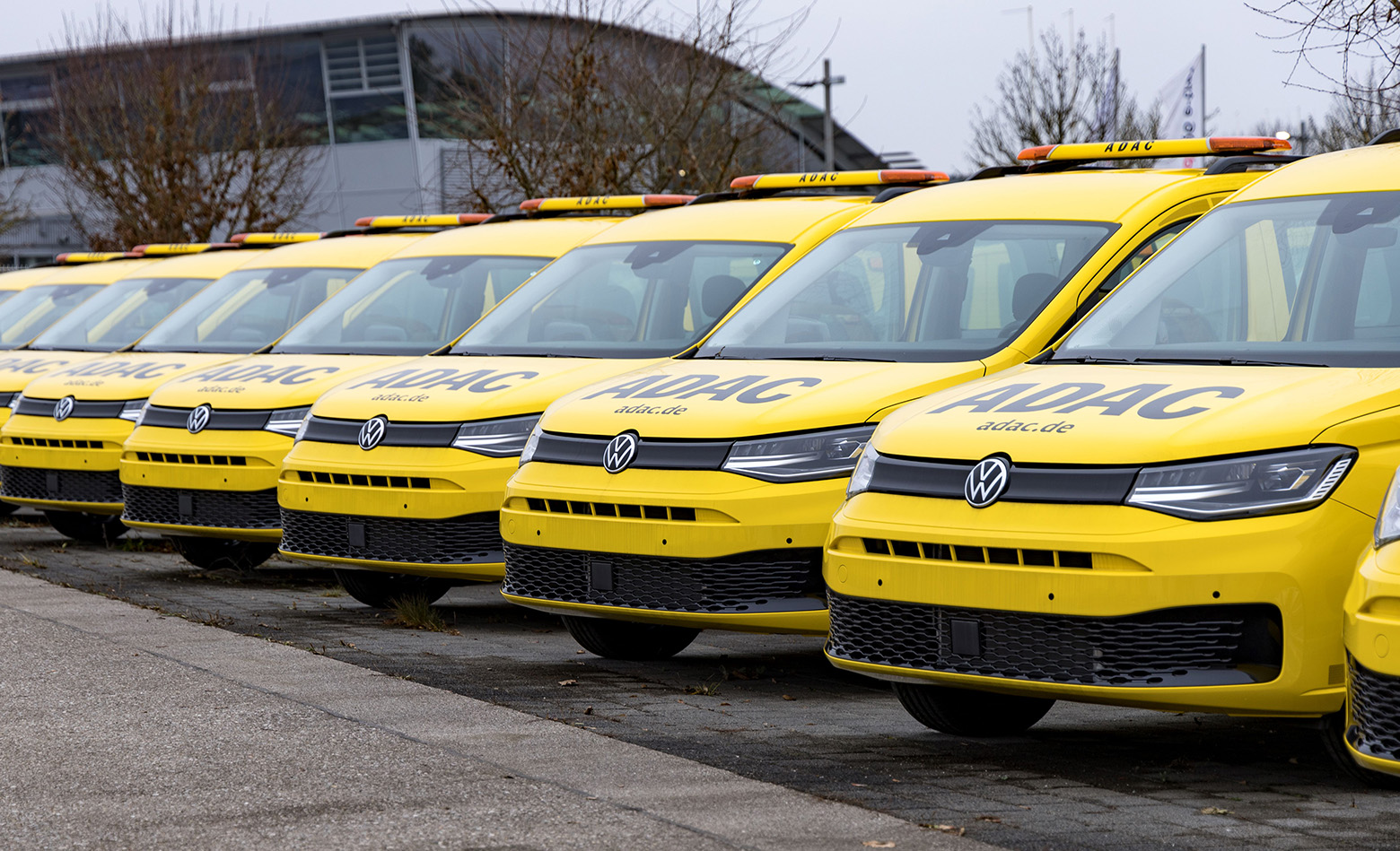 120 Volkswagen Caddyja za ADAC