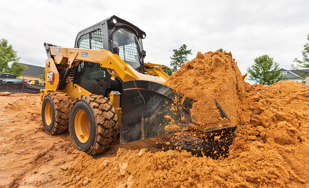 Caterpillar 232 D3 - mali utovarivač D3 serije