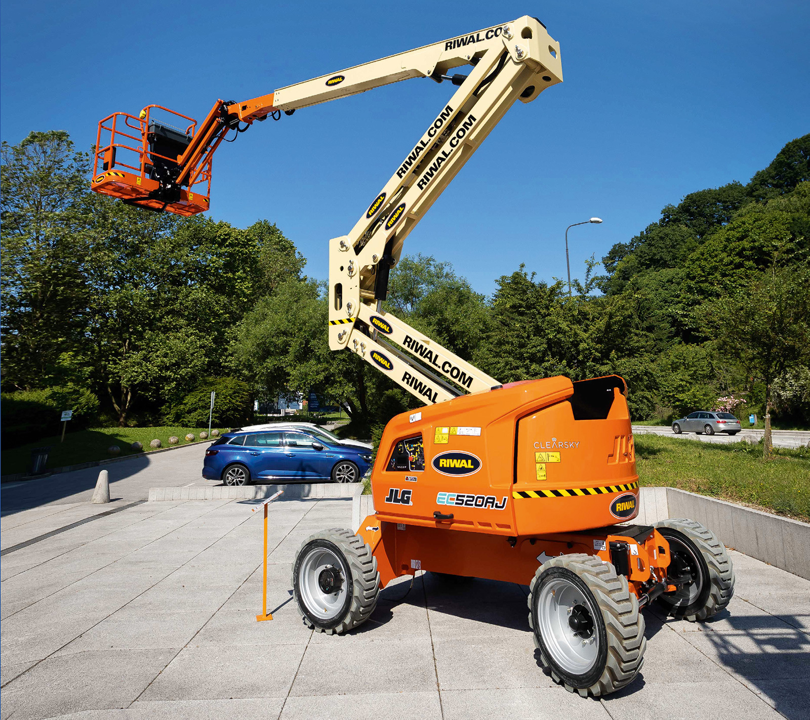Elektro podizne platforme budućnosti: JLG EC i ES nova serija