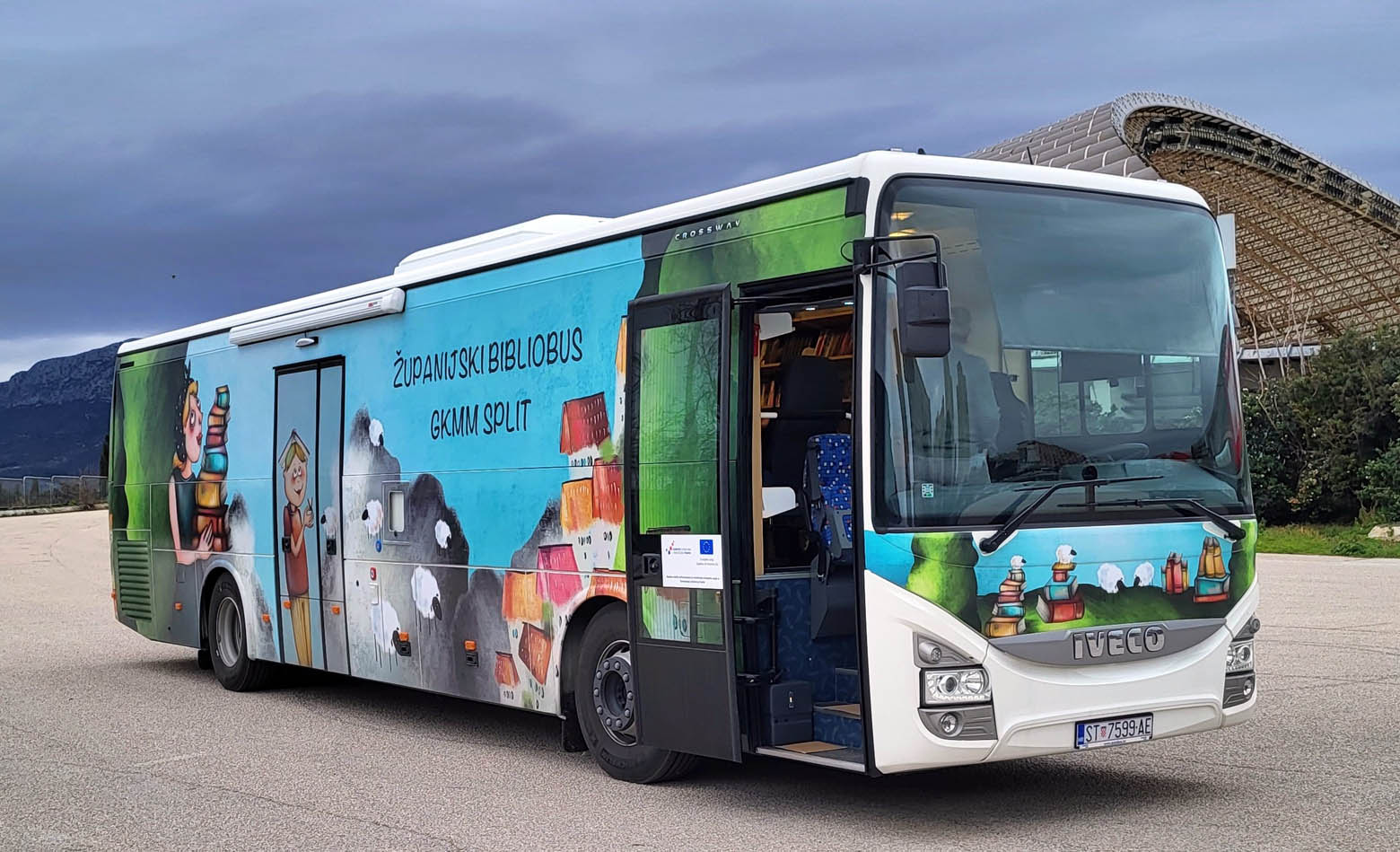 Devet Iveco Bus bibliobusa