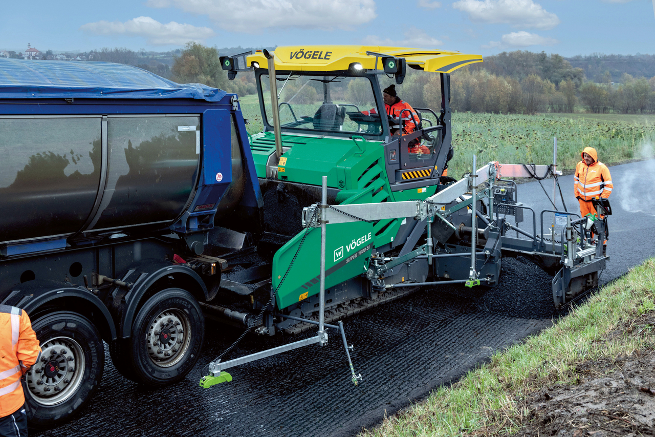 Vögele: Novi finišer „povlaka 5“ dokazuje se po lošem vremenu i vjetru