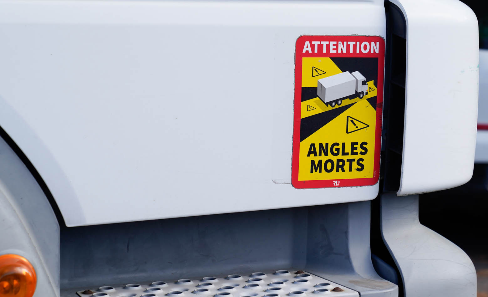 Sustav za nadzor mrtvog kuta obvezan u Milanu