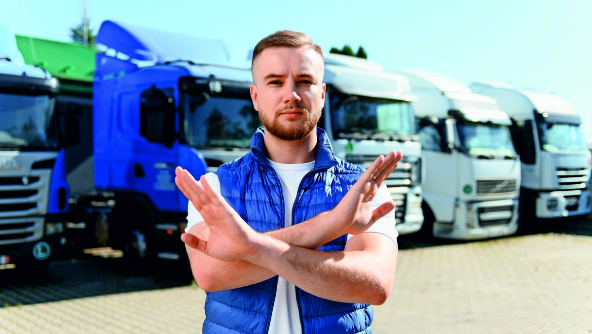 Transport in logistika 2024: kje raste, kje upada panoga