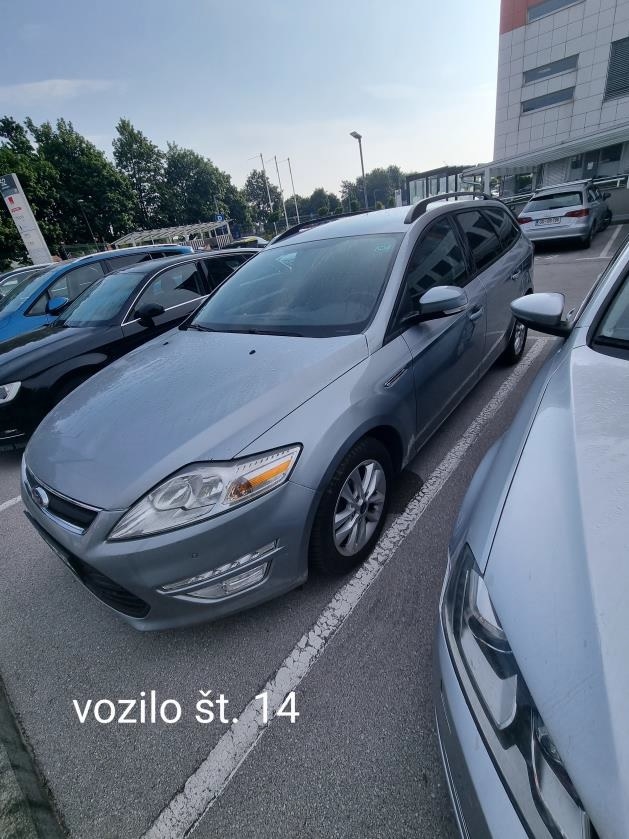 Mega dražba avtov Studia Moderna: naprodaj audiji, passati, golfi, škode