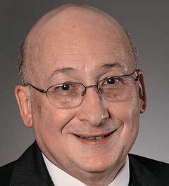 Intervju: Kolebanje med posnemanjem smetane in prodorom