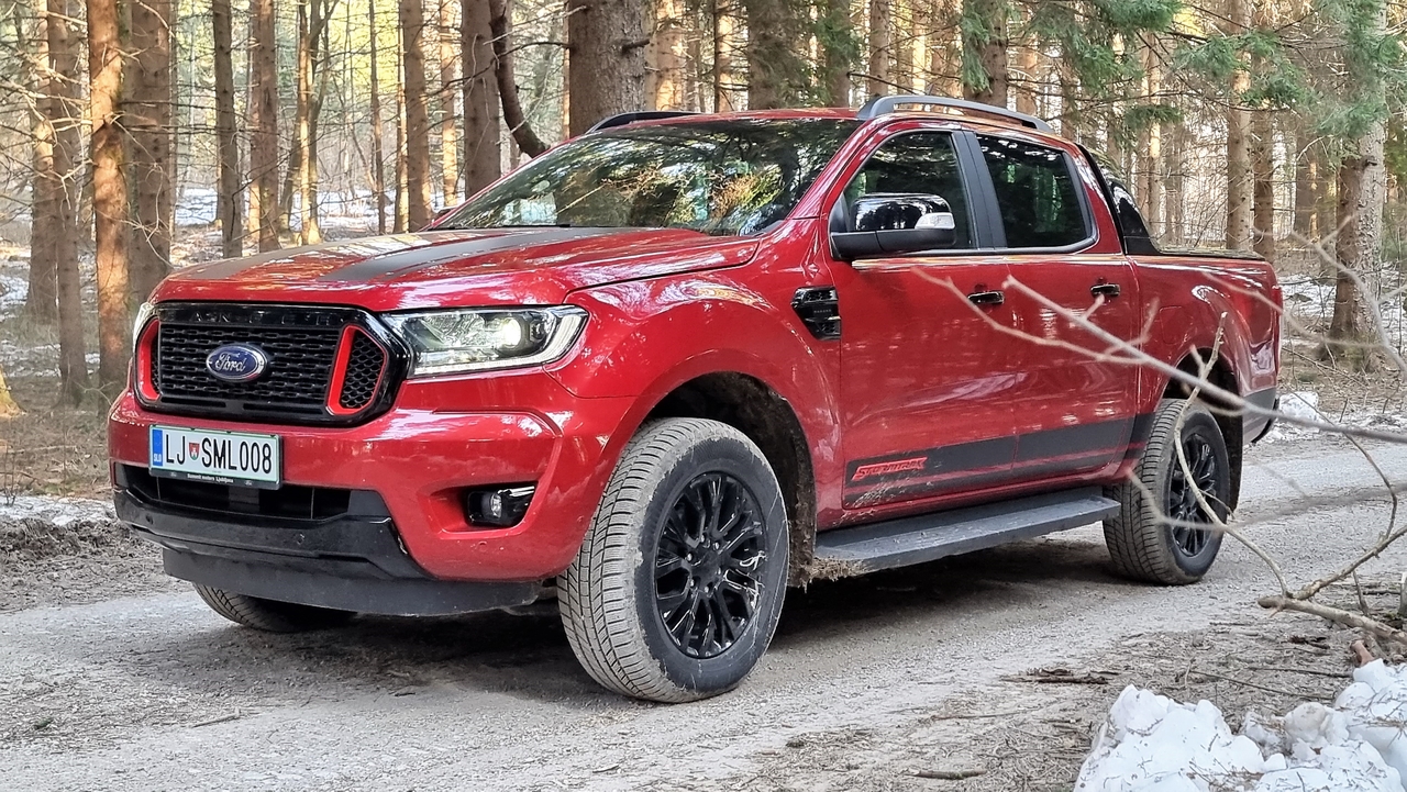 Ugoden terenski pozdrav pred slovesom