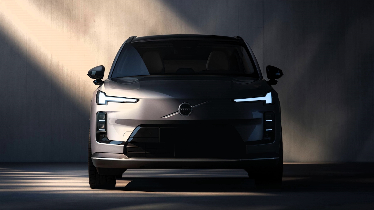 Novi volvo XC70 bo priključni hibrid z električnim dosegom 200 kilometrov