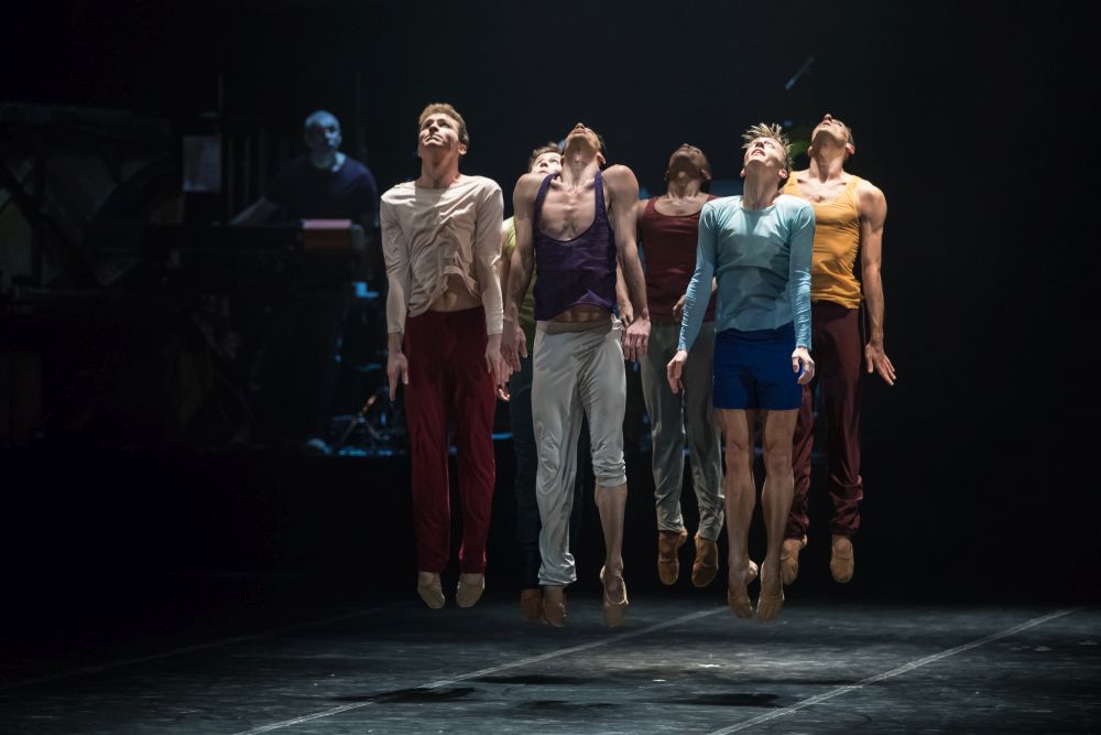 Plesni gibi Béjart baleta in Clugova interpretacija baletne klasike