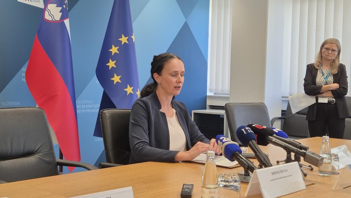 Odstopila direktorica uprave za varno hrano Vida Znoj