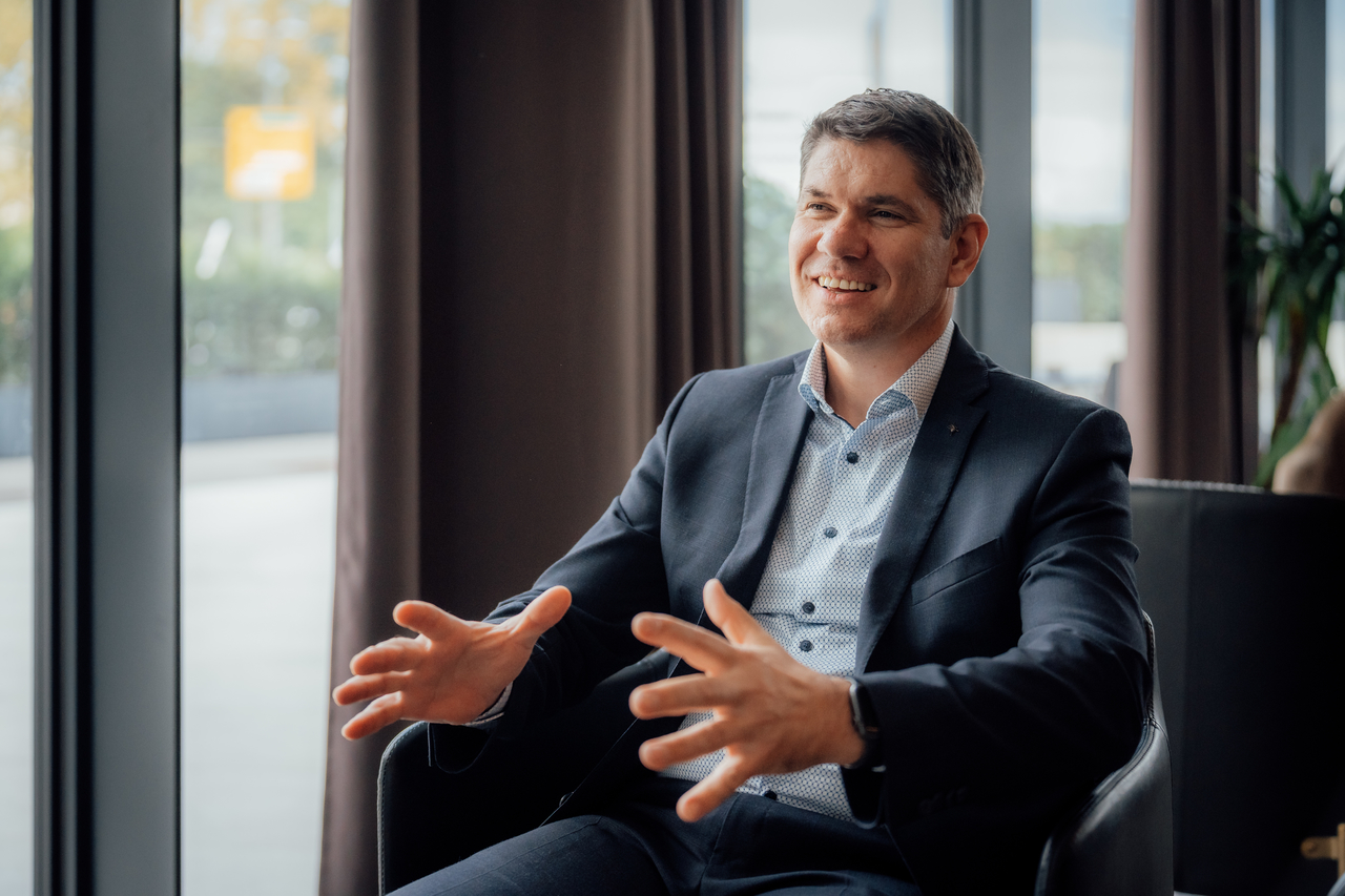 Kdo med živilci izdaja obveznice in kdo verjame v slovensko lastništvo