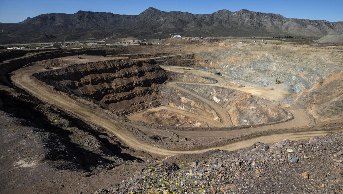 China’s Grip on Rare Earths Undercuts Projects From US to Japan