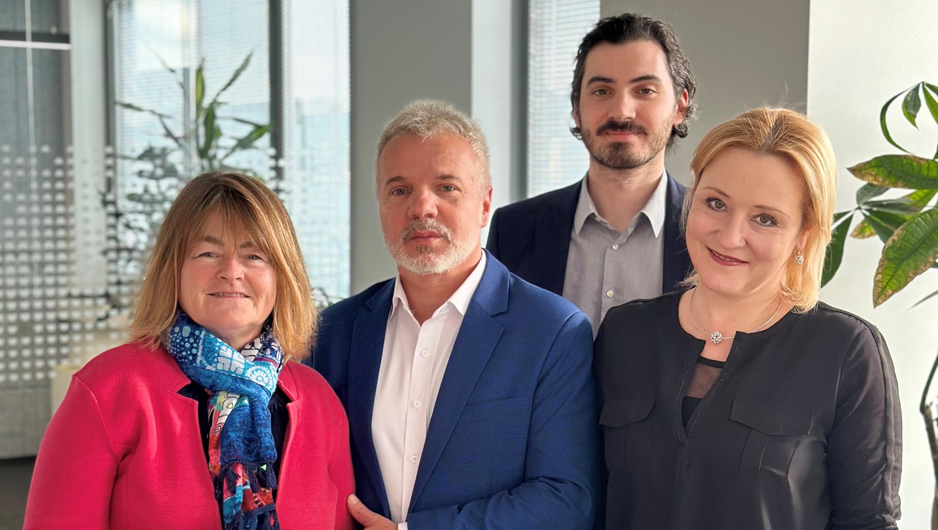 UniCredit odlična v raziskavi Euromoney Cash Management Survey za leto ...