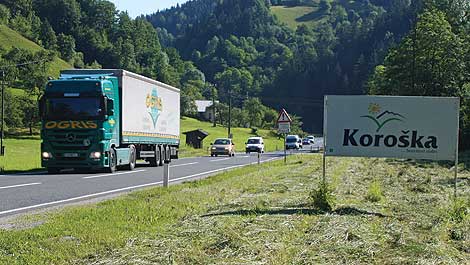 Tretja os se za Korošce vrti počasi