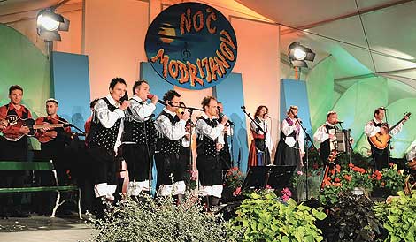 Narodnozabavna glasba je v tujini naša najbolj znana blagovna znamka