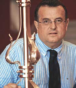 Vsak resen sistem nagrajevanja vsebuje nedenarno spodbudo