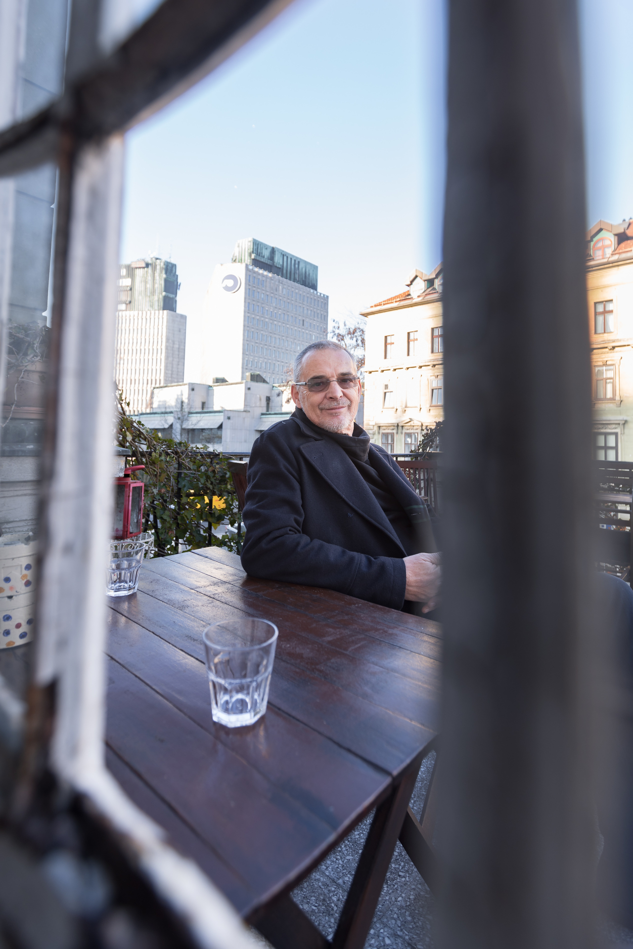 (intervju) Igor Samobor: Vsaka umetnina, ki ne postavlja vprašanj, ni ...