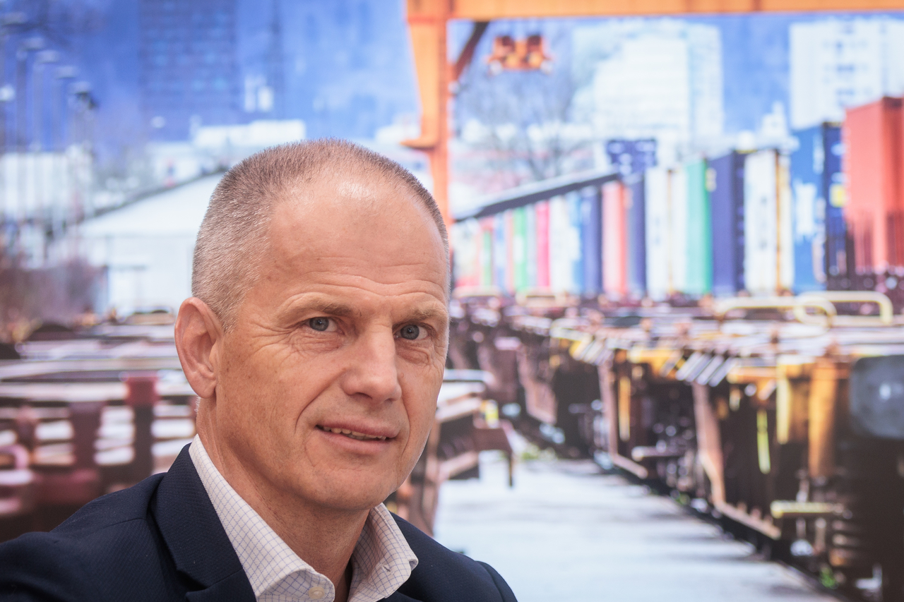 Kako rdečemorska kriza klesti po Luki Koper in logistični verigi