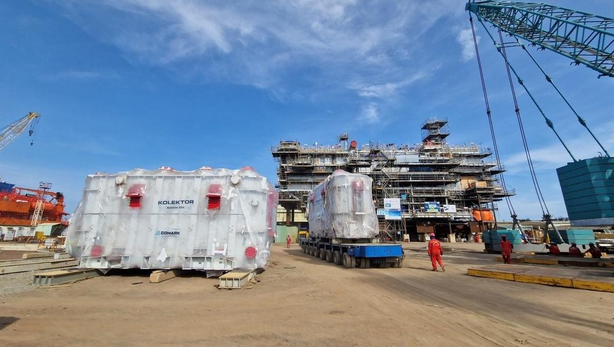 Kolektor Etra: 400-Tonnen-Riesen von den USA bis nach Vietnam