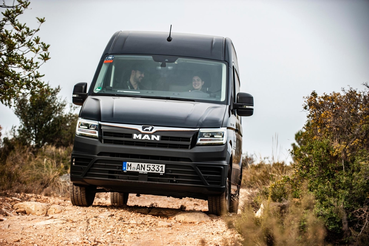 MAN TGE za leto 2024 z 10,4- ali celo 12,9-palčnim zaslonom in še več ...