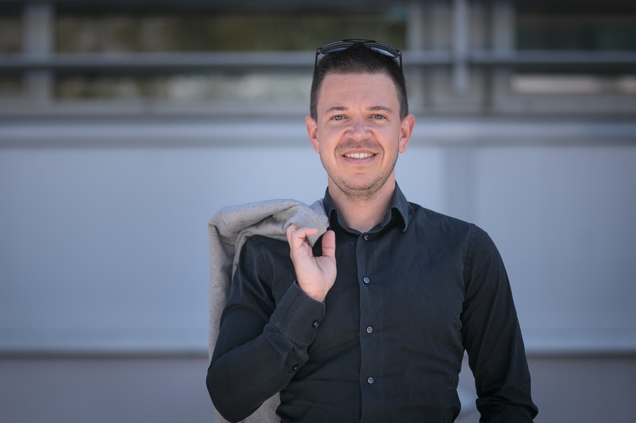(intervju) Če se zapre pipa za financiranje vojne, se marsikaj spremeni