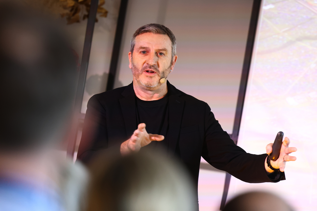 Kaj prinaša četrti val digitalne evolucije