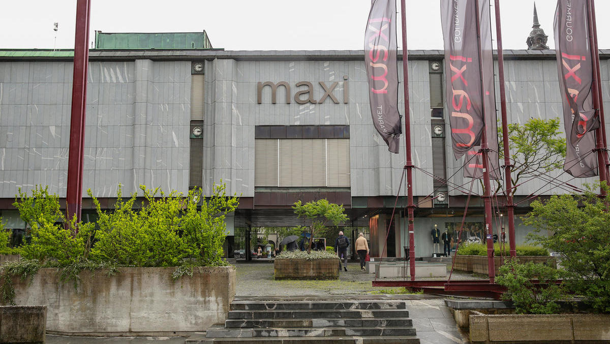 Dnevnik: najemnik kavarne Maxi odhaja