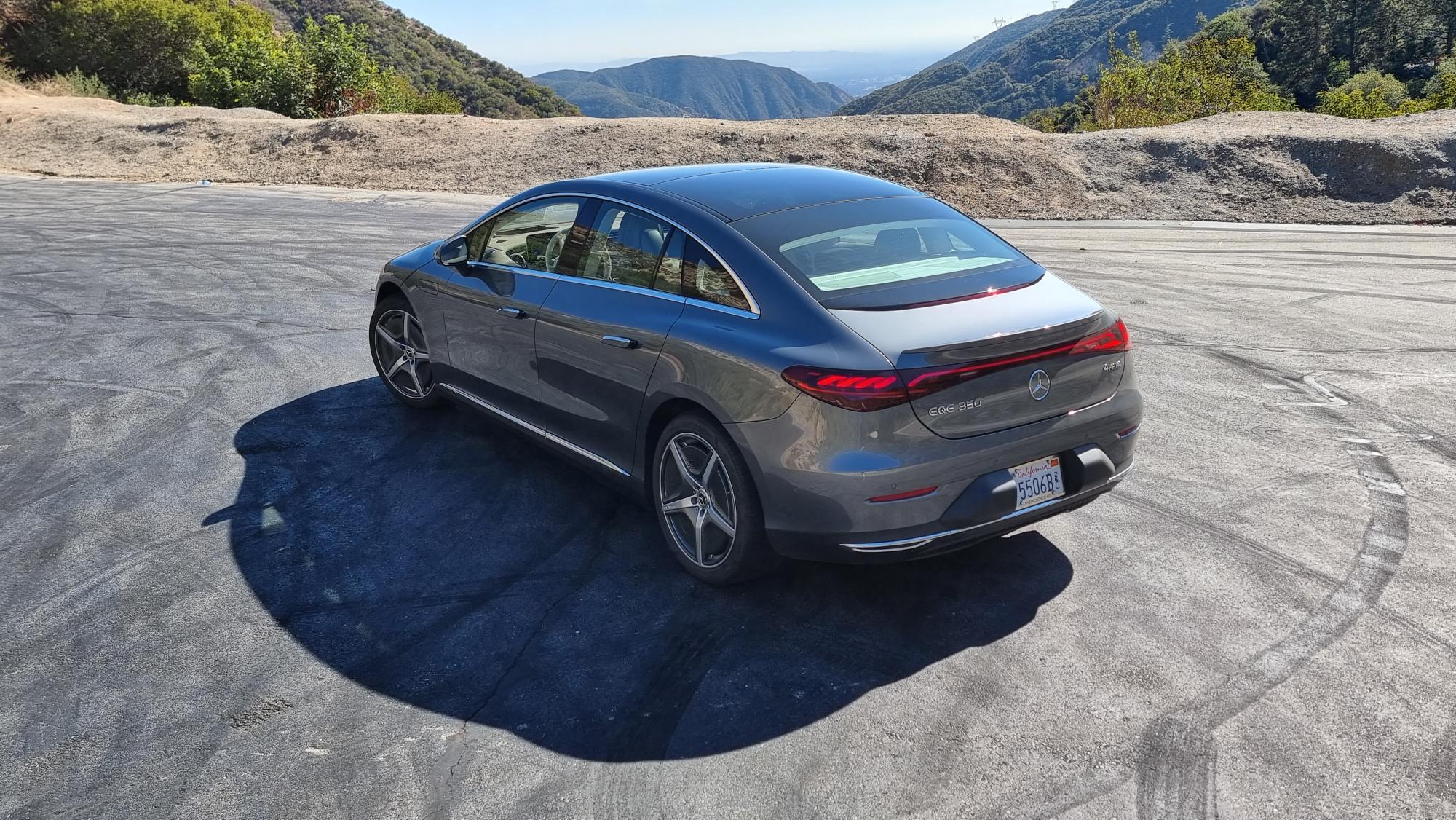 Ekskluzivni petek: EQE 350 4Matic – najbolj vozniški električni mercedes