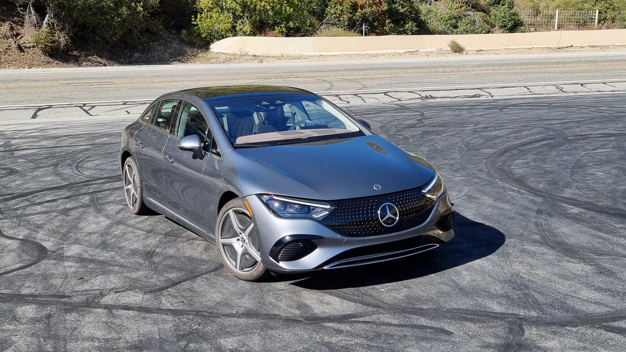 Ekskluzivni petek: EQE 350 4Matic – najbolj vozniški električni mercedes