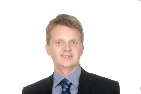 Kako z RTV odtekajo denar in papirji