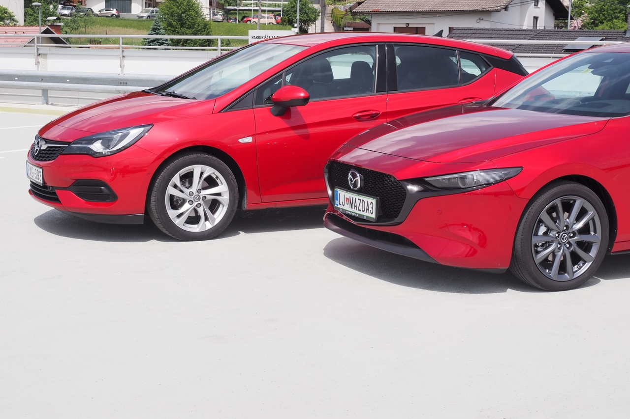 Dvoboj kombilimuzin: nemška preudarnost proti japonskim čustvom