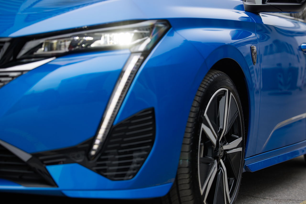 Novi lev že rjove izza ovinka, tudi z res ugodno ceno