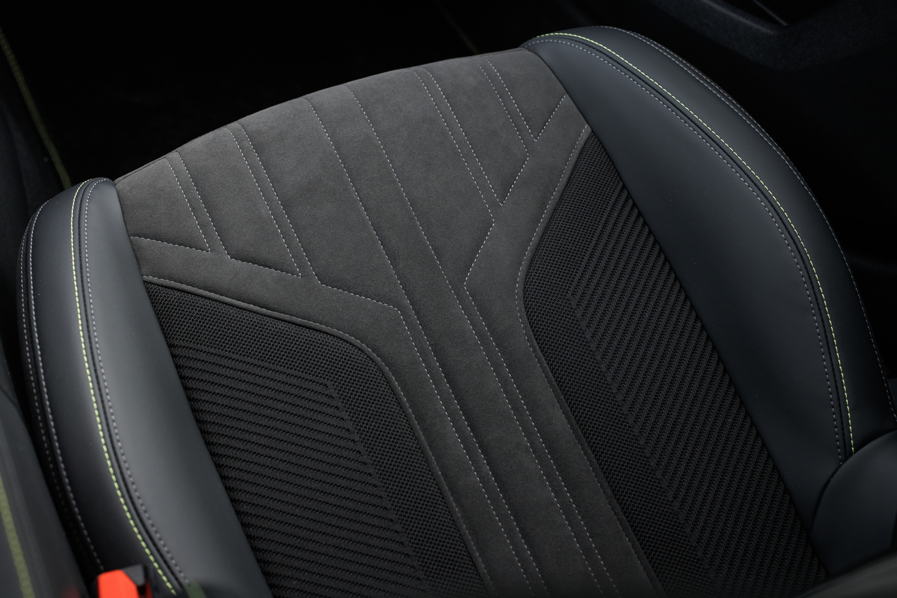 Novi lev že rjove izza ovinka, tudi z res ugodno ceno