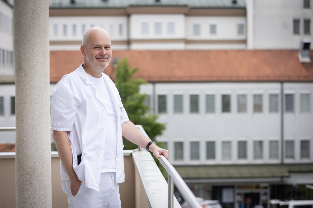 Moj dermatolog prim. mag. Pij Bogomir Marko, dr. med., svétnik, spec. dermatovenerologije: Koža ...