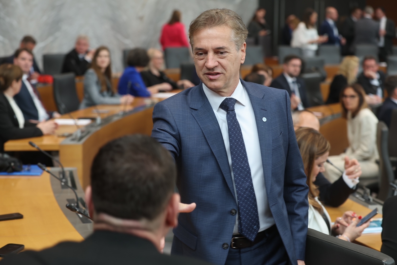 Stevanović edini kandidat za predsednika DZ - glasovanje v teku
