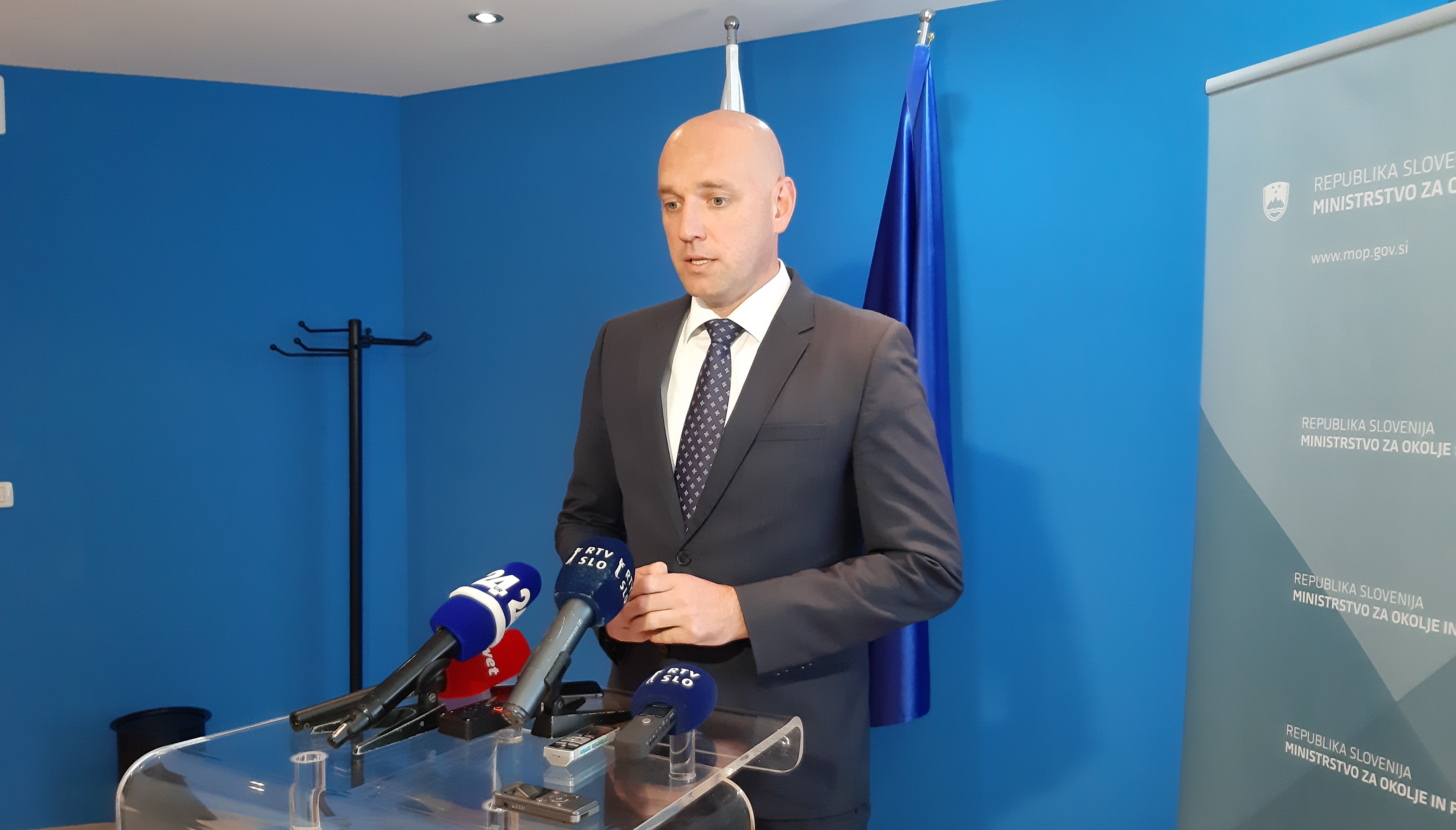 (intervju) Doslej zamolčano: kljub prepovedi nekateri hranijo nevarne ...