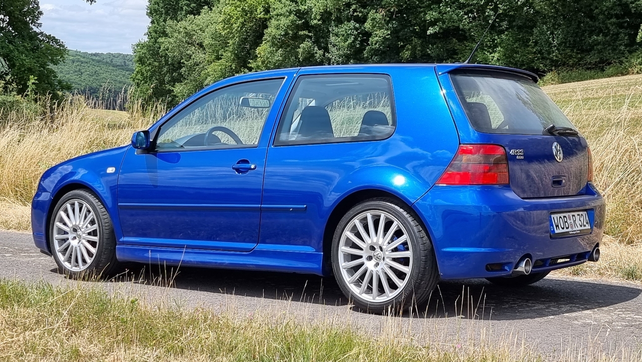 Golf R32 iz časov, ko večanje prostornine in števila valjev še ni ...