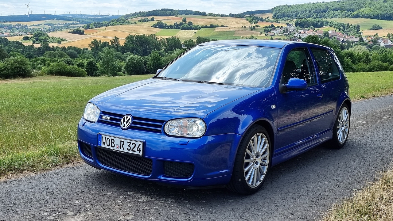 Golf R32 iz časov, ko večanje prostornine in števila valjev še ni ...