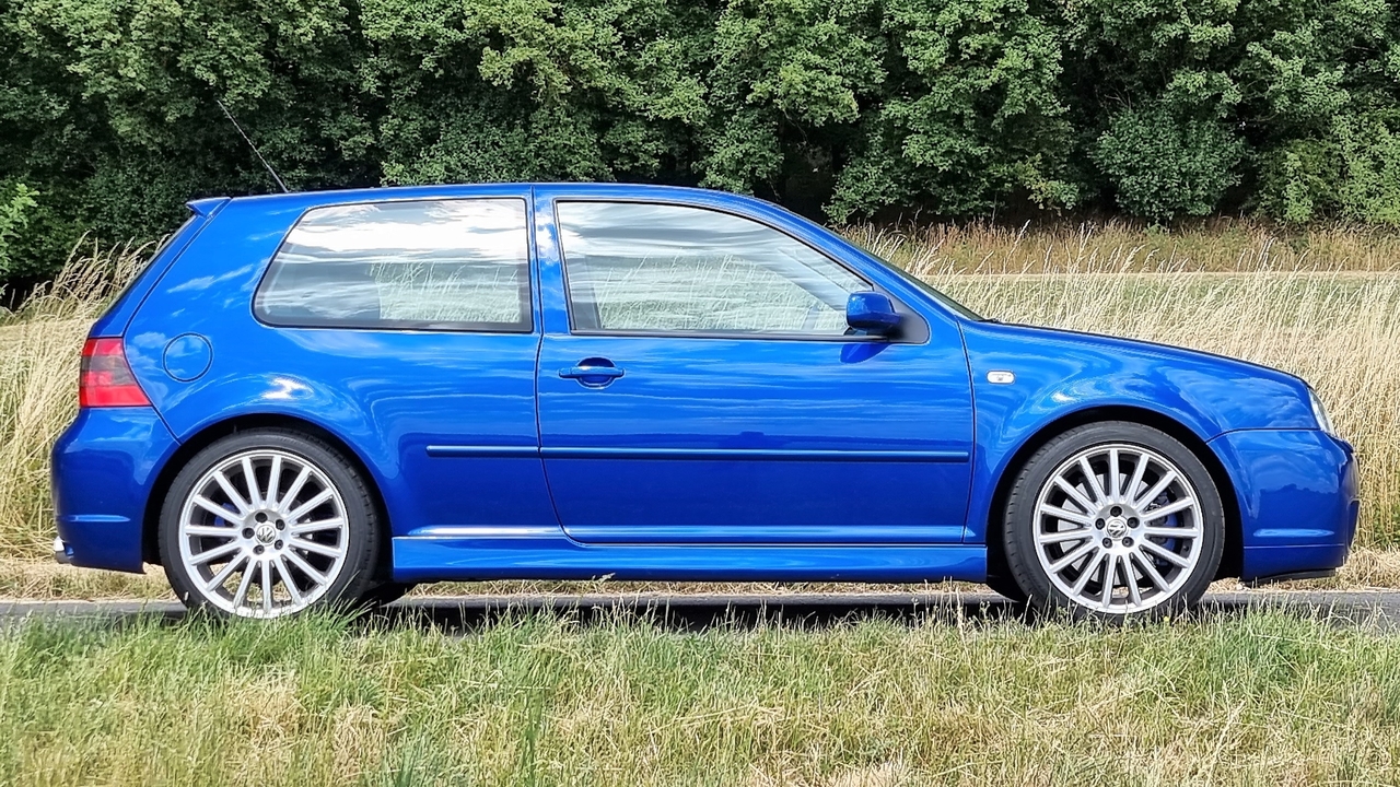 Golf R32 iz časov, ko večanje prostornine in števila valjev še ni ...