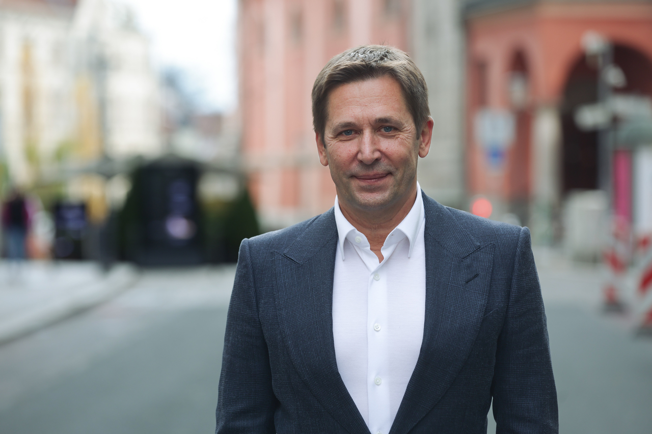 (intervju) Veselin Jevrosimović, Comtrade: Načrtujemo svetovne prevzeme ...