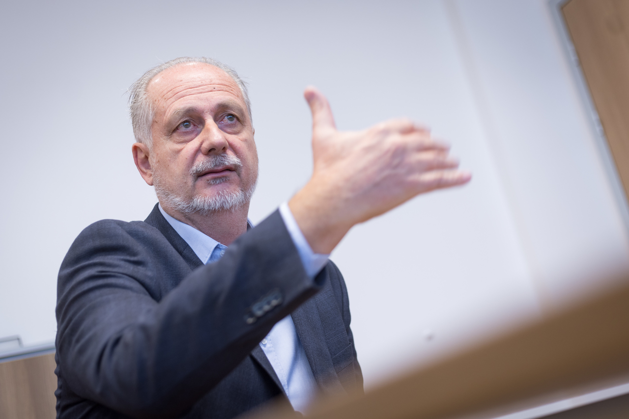 Vojkan Jovičić: Mlajšim kolegom in študentom znanje prenašam že 20 let