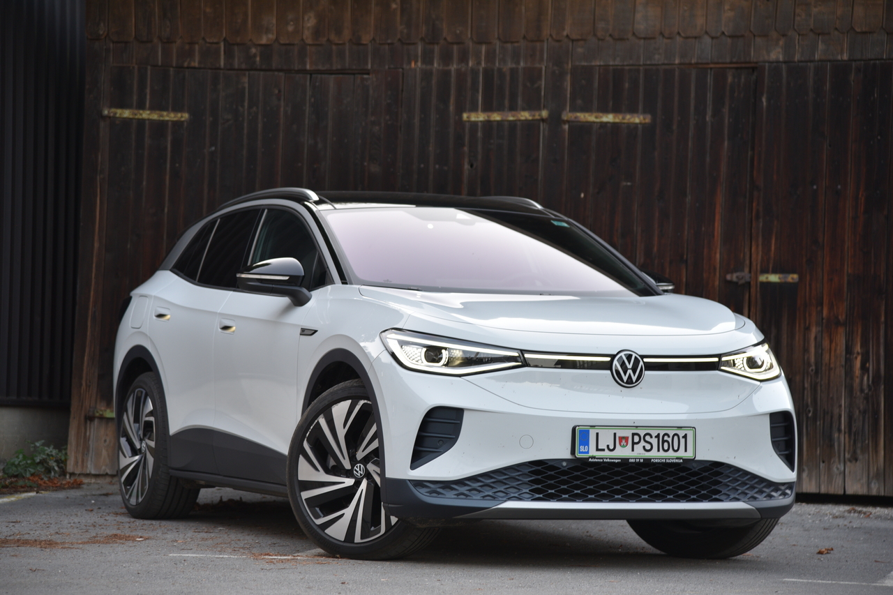 Kaj je volkswagen ID.4 pripeljalo na vrh prodaje električarjev v Sloveniji?
