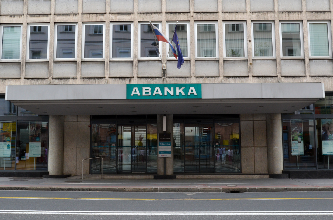 Slovenska finančna industrija pred serijo prevzemov