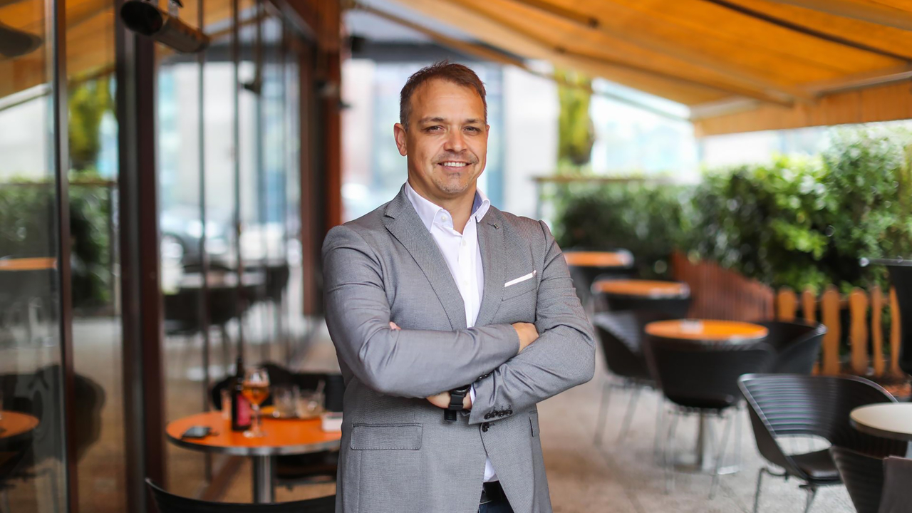 Kako se izogniti najpogostejšim pastem pri vodenju digitalne preobrazbe ...