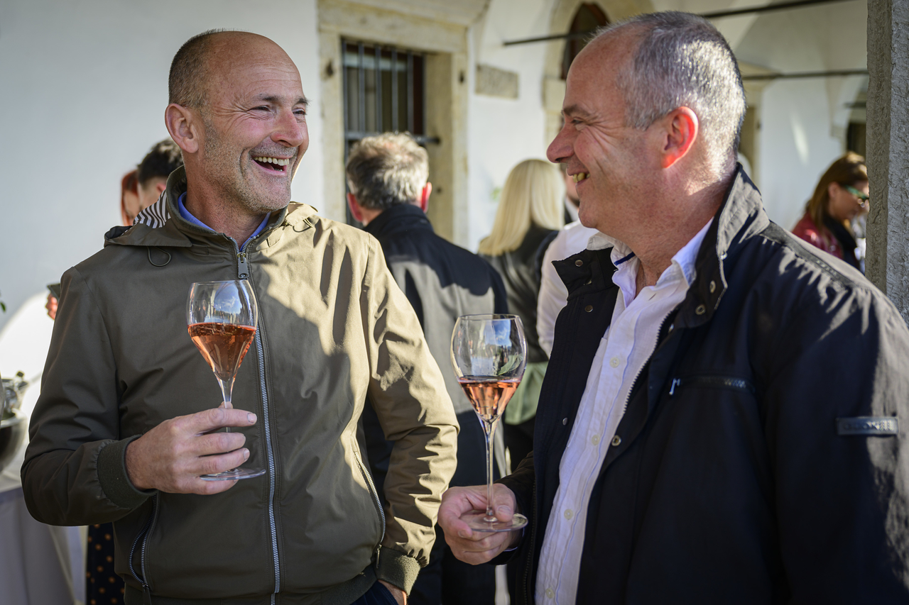 Na Zemonu diplomatsko-vinska ofenziva Tomaža Kavčiča