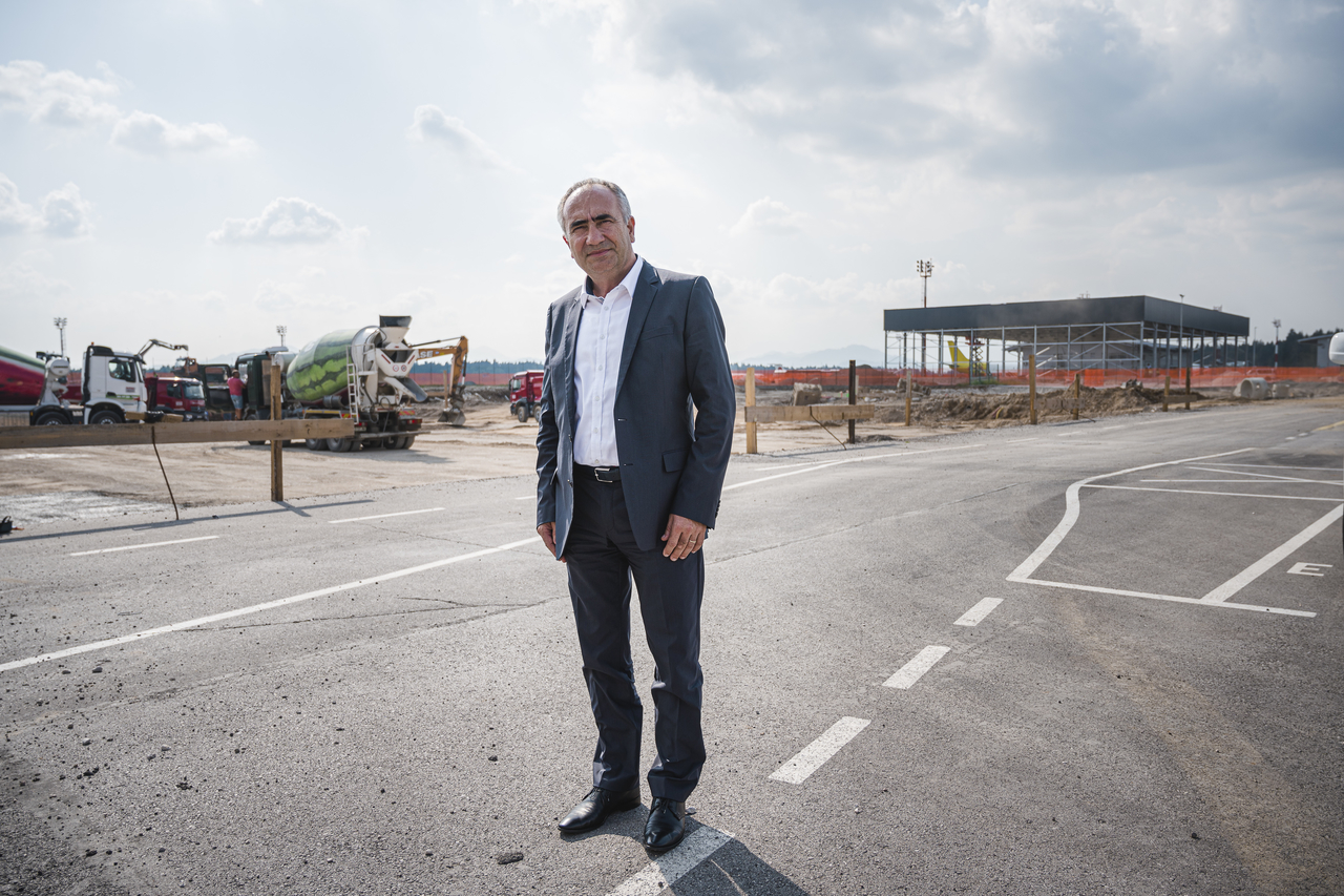 Prevzemi v času korone: kaj so kupovali najbogatejši Slovenci