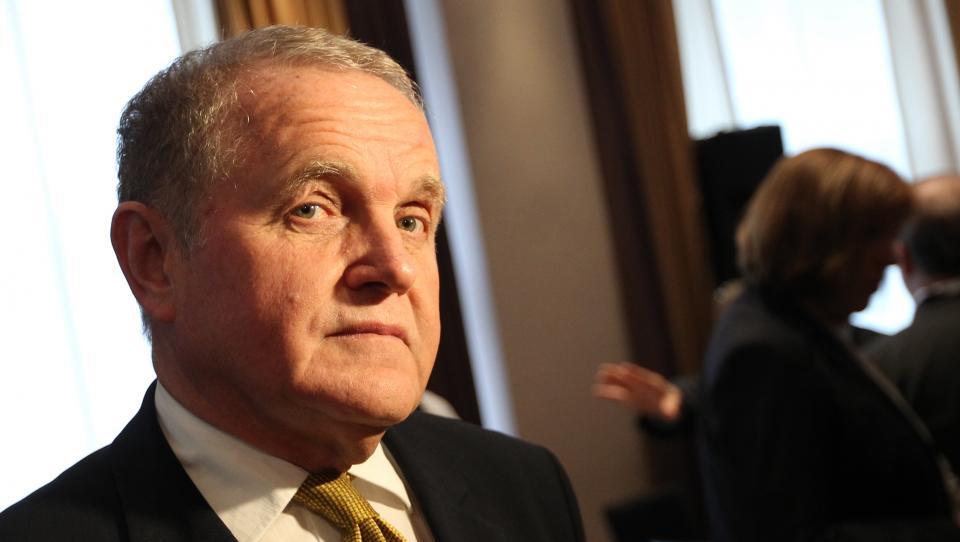 Kadrovanje v NLB: veliko babic in klofuta iz Frankfurta