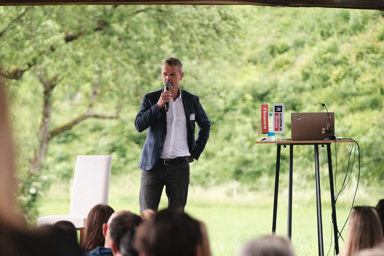 Družinsko podjetništvo: "Čustvena navezanost na podjetje lahko zamegli ...