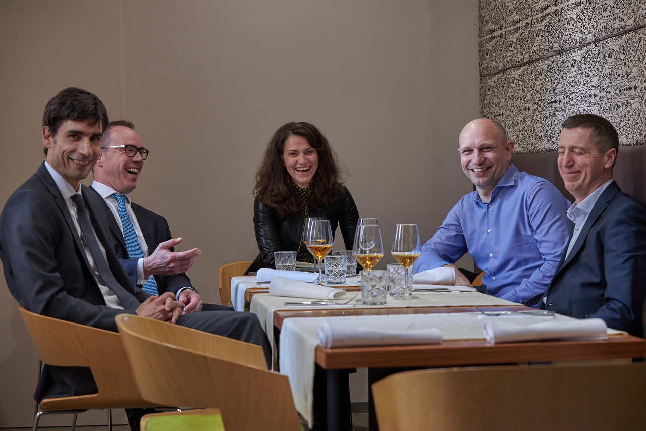 (na kosilu s šefi dzu) O stroških, nizkocenovnih brokerjih, ETF ...