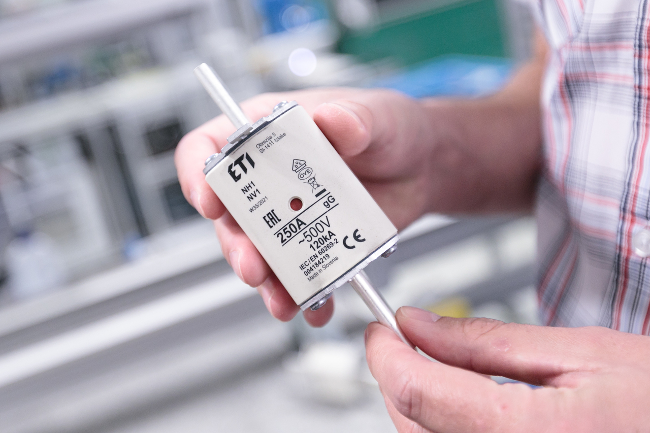 ETI Elektroelement ist die Fabrik des Jahres 2021 in Slowenien