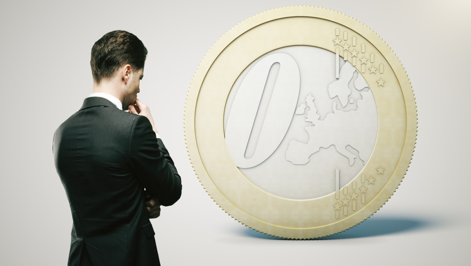 Poceni denar vam lahko posuši pokojninske prihranke